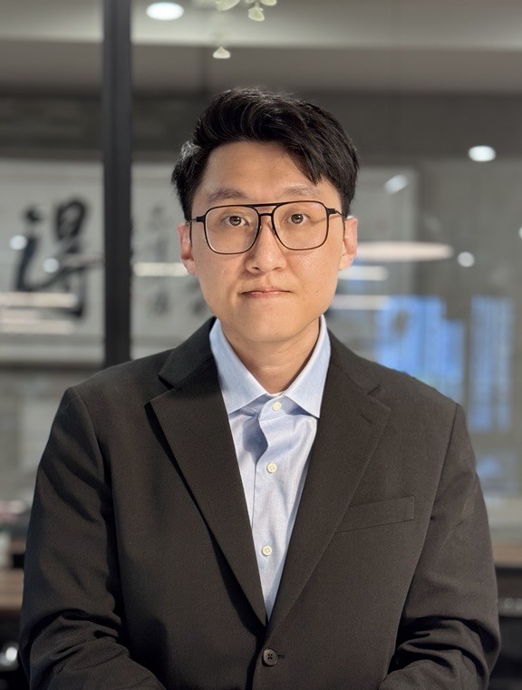 Dio Chuang - Silicon Topology - Circuit Layout Expert